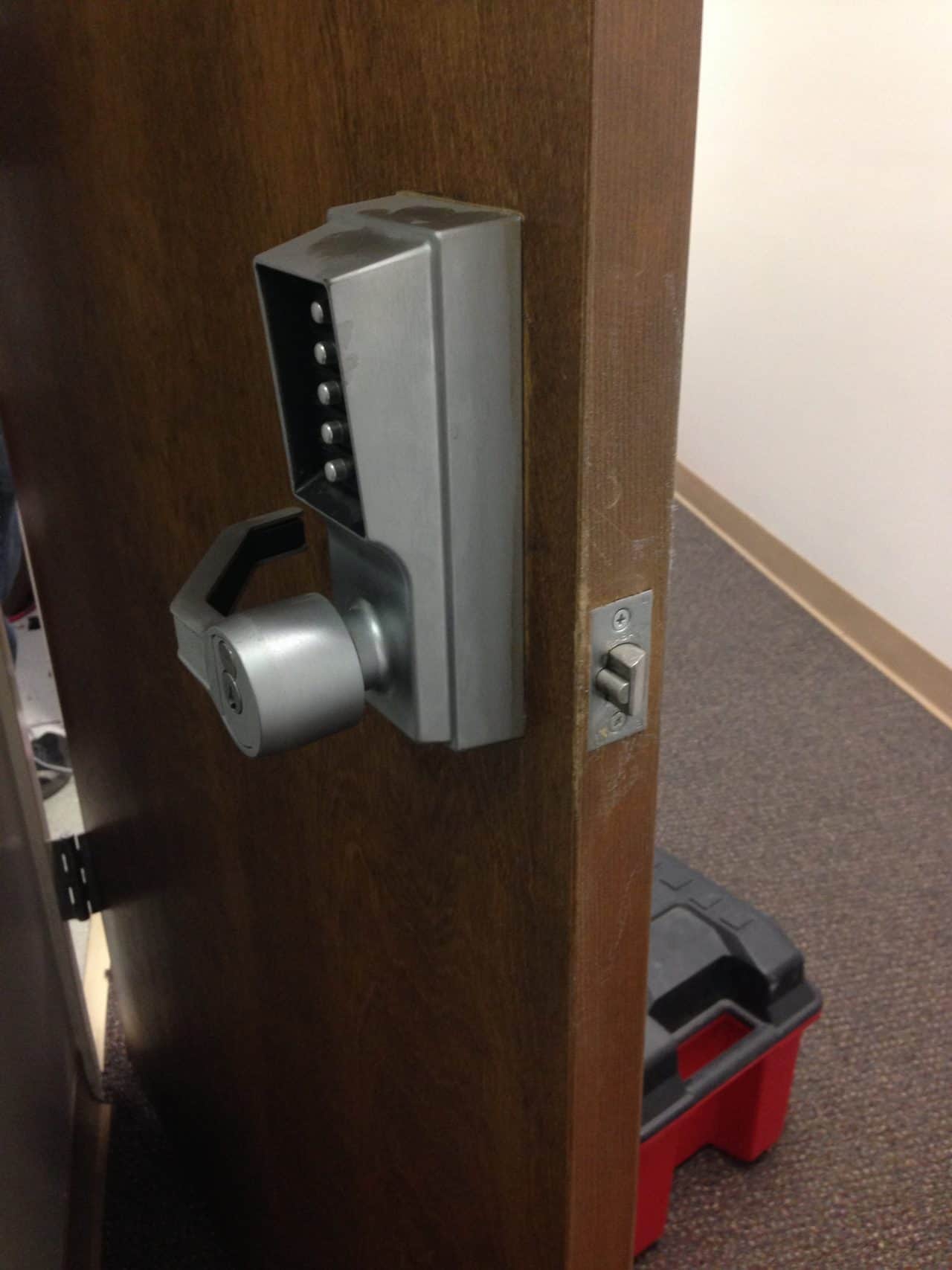 Expert Commercial Locksmith Service For Lock In Washington DC Locksmith ...